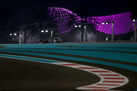 Fórmula 1 vai passar na TV hoje Saiba onde assistir ao GP de Abu Dhabi