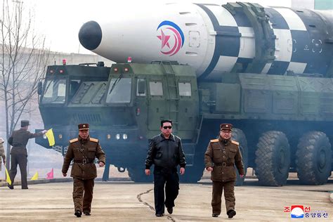 Corea del Norte advierte a EEUU y a Corea del Sur que responderá con