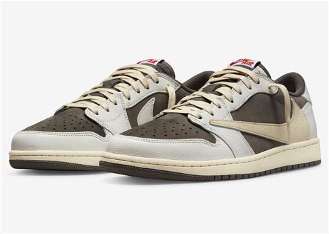 Áldozat borsó royalty reverse swoosh nike travis scott Mezei nyúl