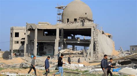 Hamás anuncia la muerte de siete rehenes y aumenta la presión a Israel