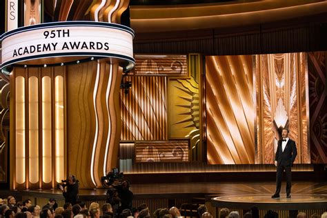 Academy Award Best Picture Nominees Wikipedia Arleta Tiffany
