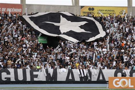 Botafogo Anuncia Mais De 15 Mil Ingressos Vendidos Para O Duelo O