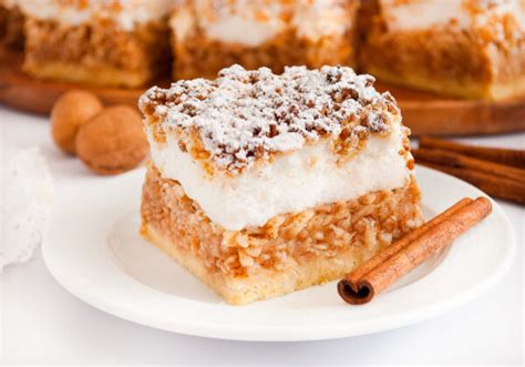 Szarlotka z bezą i kruszonką ILoveBake pl