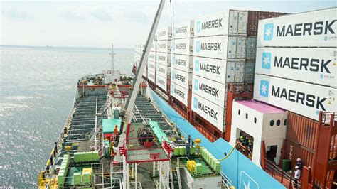 Riviera Editor S Choice Maersk Completes World First Ship To