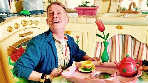 Toma asiento antes de conocer la PÉSIMA relación entre Macaulay Culkin