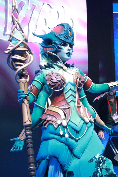 Cosplay De La Reina Azshara Por Helveiga Wowchakra