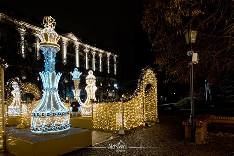 Świąteczna iluminacja w Warszawie 2023 2024 Zapraszamy na świąteczny