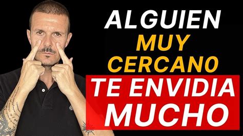 10 Señales de que Alguien MUY CERCANO a ti te ENVIDIA y Destruye tu