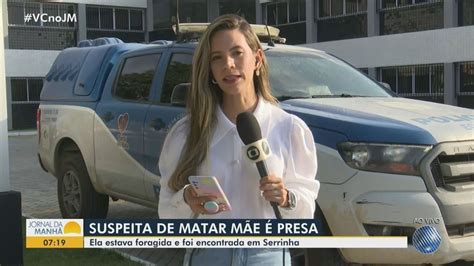 Mulher é presa suspeita de matar mãe a facadas em Salvador mais de seis