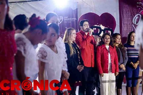 Inauguran en San Andrés Tuxtla pista de hielo con espectacular gala de