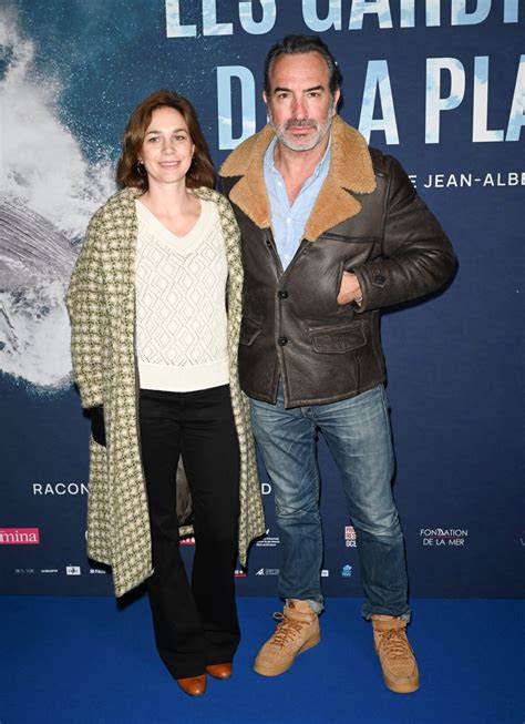 Photo Jean Dujardin et sa compagne Nathalie Péchalat à la première du