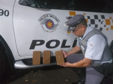 Boliviana é presa pasta base de cocaína em ônibus de linha