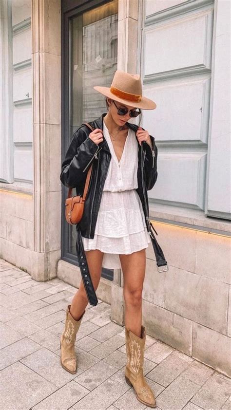 How To Wear Cowboy Boots Outfits In 2023 25 Chic Women S Outfits
