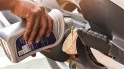 Waktu Yang Ideal Ganti Oli Motor Matic Beserta Ciri Cirinya Motor