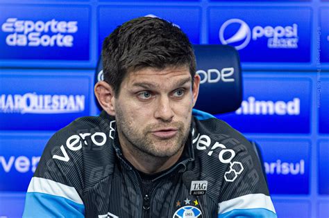 BOMBA Kannemann está próximo de deixar o Grêmio diz imprensa argentina