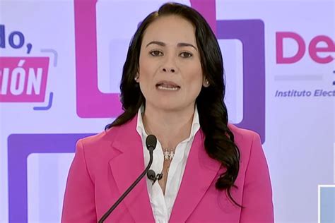 Alejandra Del Moral Morena Quiere Convencer Con Encuestas Falsas De