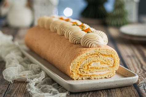 Bûche roulée mangue passion et Dulcey Surprises et Gourmandises