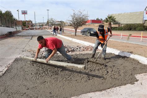 AVANZAN OBRAS DE PAVIMENTACIÓN DE DOS CALLES EN COLONIA EL GRECO
