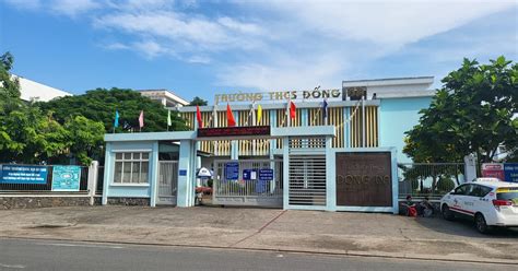 Nam sinh lớp 9 bóp cổ đánh bạn tới tấp trong lớp học của Trường THCS
