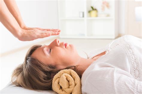 Qu Es El Reiki Y Para Qu Sirve Sus Beneficios Movida Sana