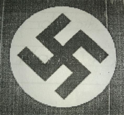 Observa la Esvástica símbolo o emblema nazi por qué crees que fue el
