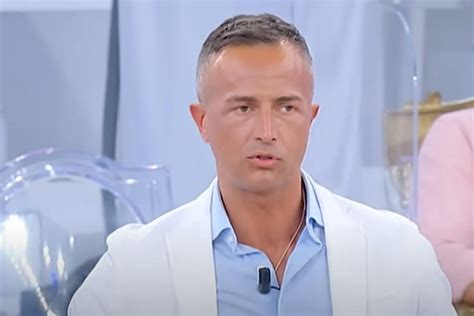Riccardo Guarnieri nuova fidanzata ma è identica a Ida colpo di scena