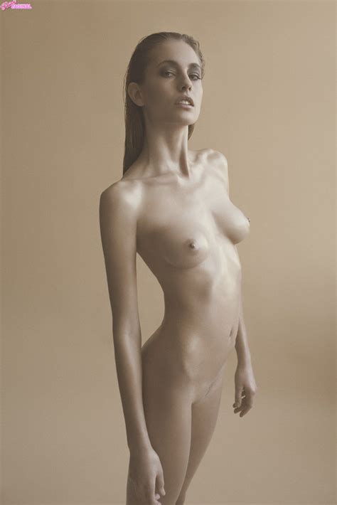 La vagina de Nadja Bender Desnuda PasiónVaginal