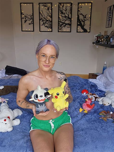 I Wanna Be The Very Best 😜 F 29 Rgwnerdy