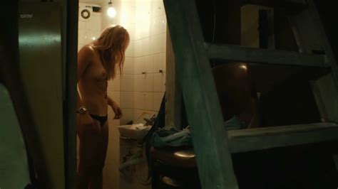 Naked Fiorella Mattheis In Rua Augusta