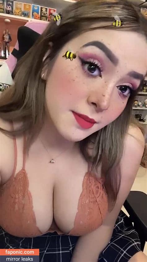 AriGameplays Aka Ari Gameplays Nude Leaks OnlyFans Photo 18 Faponic