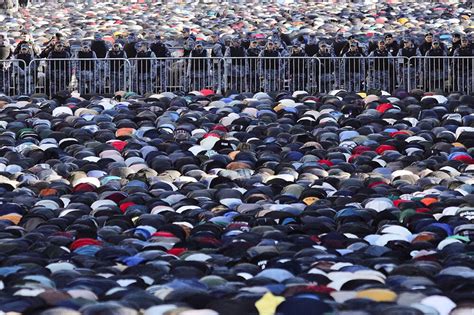 In Photos Russia S Muslims Celebrate The End Of Ramadan The Moscow Times