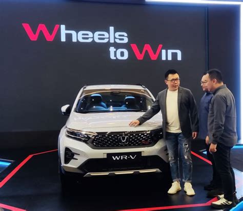 Honda Surabaya Center HSC Luncurkan WR V Berfitur Honda Sensing Rp