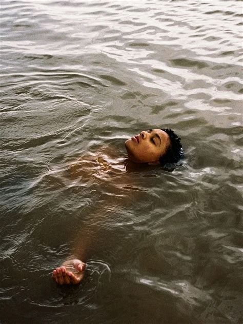 Bird Andrea Arnold Critique