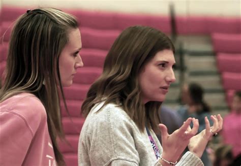 Cheering For Farris Teacher Turns To Gym After Time In Courtroom Best Of Sno