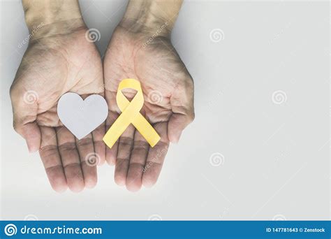 Cinta Del Oro De La Conciencia Del C Ncer De La Ni Ez Imagen De Archivo