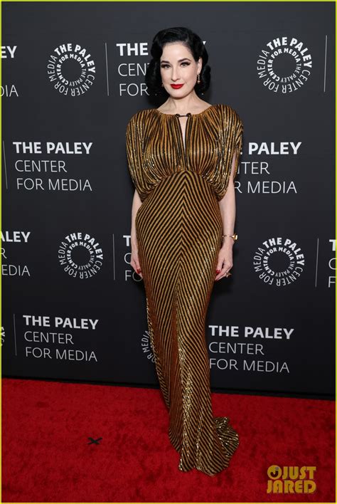 Cher Pink More Stars Stun At Bob Mackie Naked Illusion