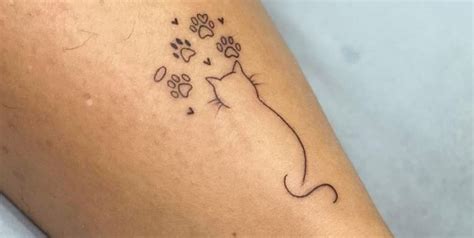 Tatuajes de huellas de gato diseños muy originales para llevar a tu