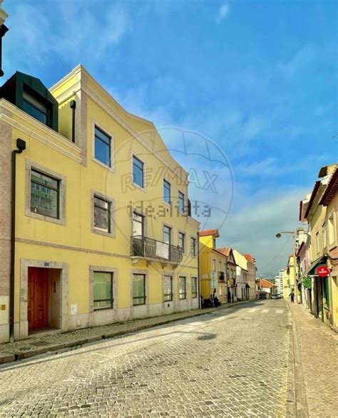 Apartamento T2 à venda na rua do Lumiar s n Carriche Hospital das