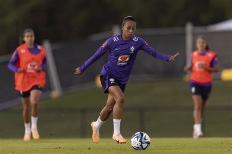 presença da torcida Brasil faz primeiro treino em BrisbaneJogada