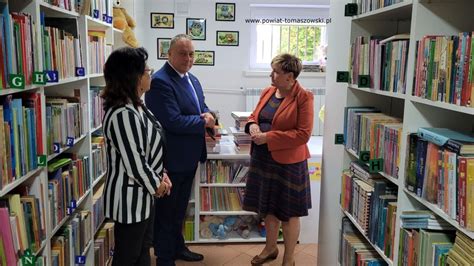 Łódzki kurator z wizytą w szkołach gminy Lubochnia Format 3A