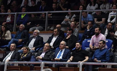 AXA Sigorta Kupa Voley Yarı Final Türk Hava Yolları 2 3 Fenerbahçe