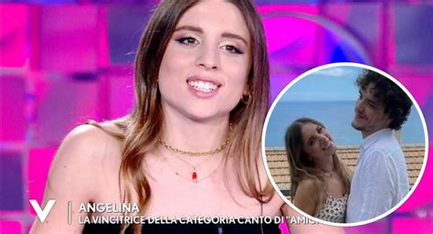 Amici Angelina Mango Insieme Al Fidanzato Chi Antonio