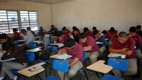 Prensa CECYTEBC ALUMNOS DE CECYTE BC SE PREPARAN PARA ENLACE 2014