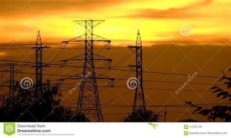 Polos El Tricos De Alta Tens O Imagem De Stock Imagem De Linha