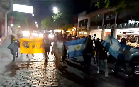 Partidarios Locales De La Libertad Avanza Festejaron El Triunfo De Milei