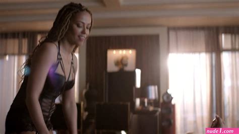 Meta Golding Nude Nude1
