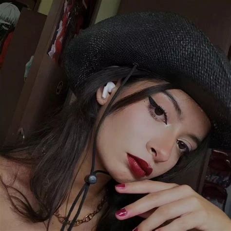 Romina L Pez Northsideshawtyyyyy Threads Say More