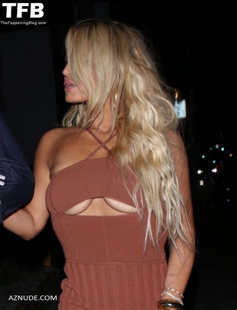 Jessica Simpson Sexy Seen Showing Off Her Underboob At Delilah In West Hollywood Aznude