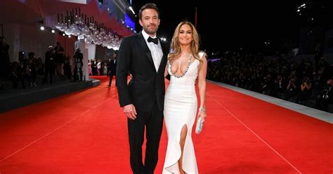 How Tall Is Jennifer Lopez Singer Proud Of Her Height Despite Being A