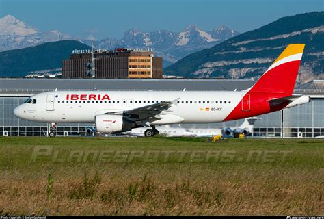 EC IEF Iberia Airbus A320 214 Photo By Stefan Gschwind ID 1189236